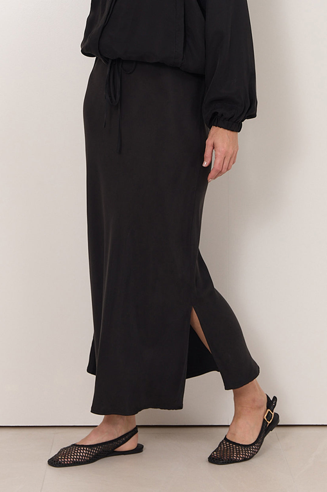 Jess Cupro Skirt in Black | adorne